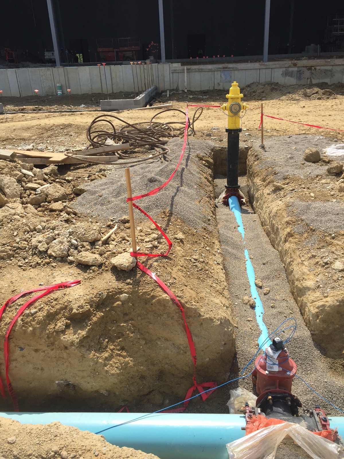 Services - Site Utilities - Water Mains | TWR Excavation